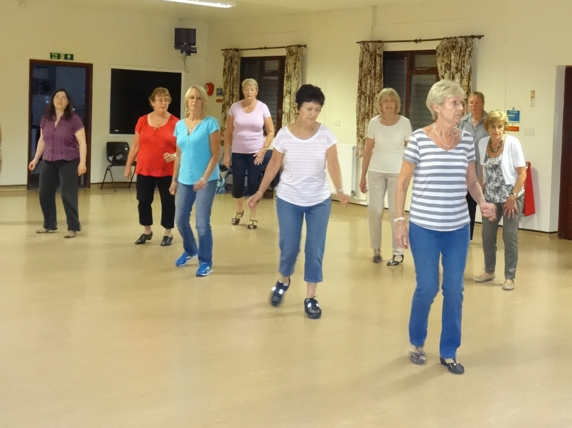 Line Dancing Classes in Essex & Hertfordshire - Studs & Stars